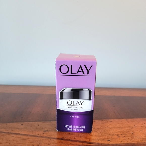 OLAY | Skincare | Newolay Age Defying Eye Gel | Poshmark